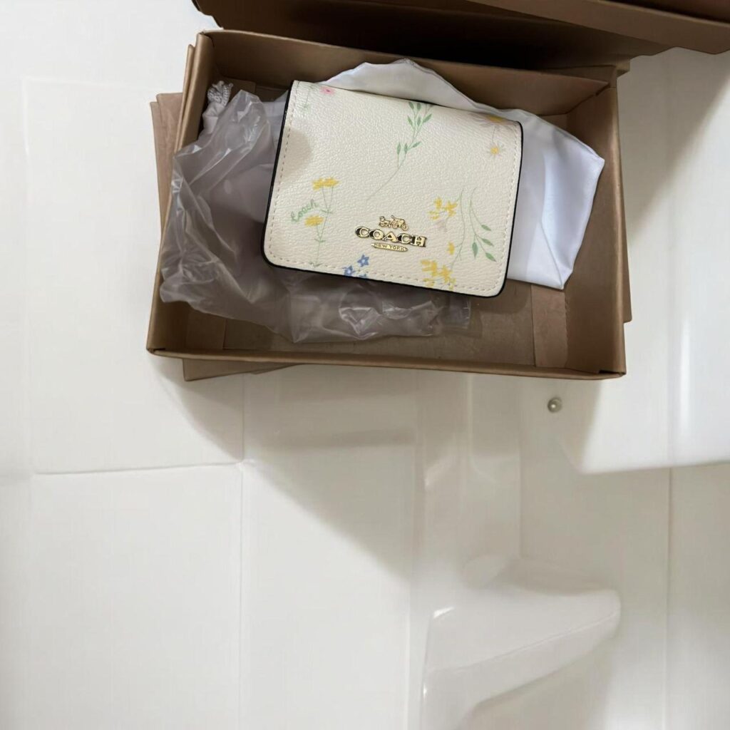 Coach First Copy Wallets - Skyler Fashion